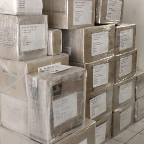 Another busy day in Big5 Cookware Factory for order packing and delive ...